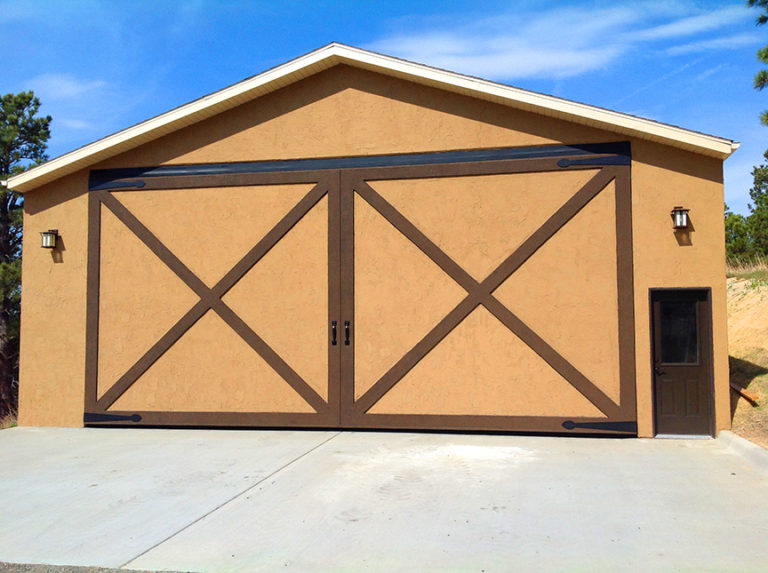 Residential Hydraulic Garage Doors | PowerLift of Texas